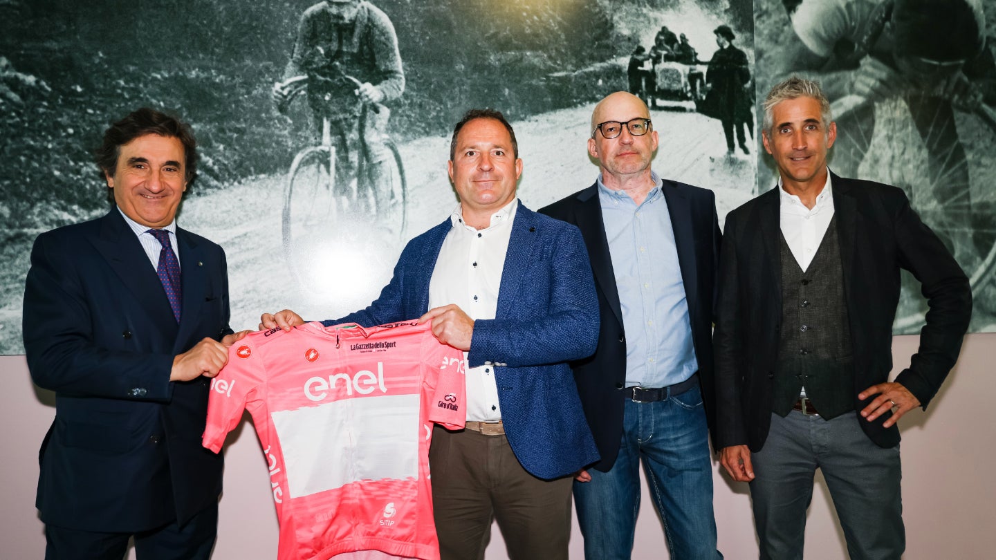 Castelli extends with Giro d'Italia through 2026 - Sportcal